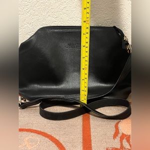 Nannini | Bags | Vtg Master By Nannini Black Genuine Leather Strap ...